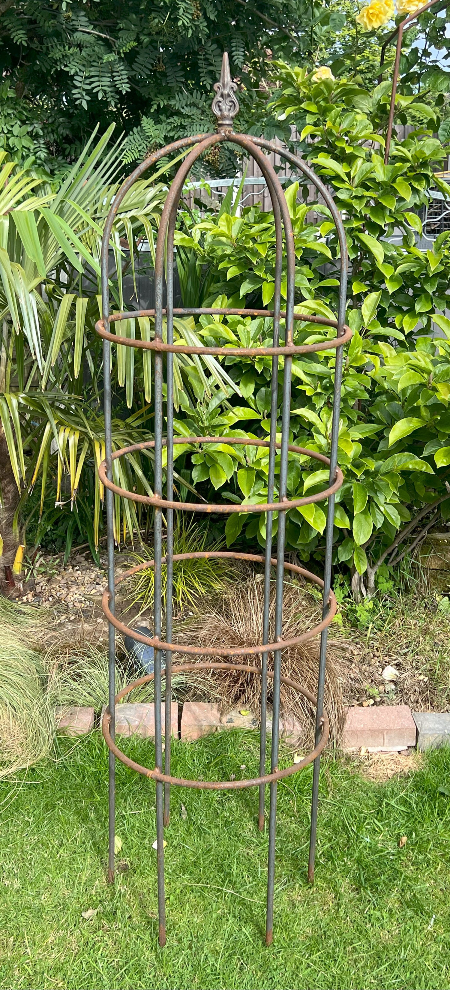 Wrought Iron Garden Domed Obelisk Lion Range 2500mm High